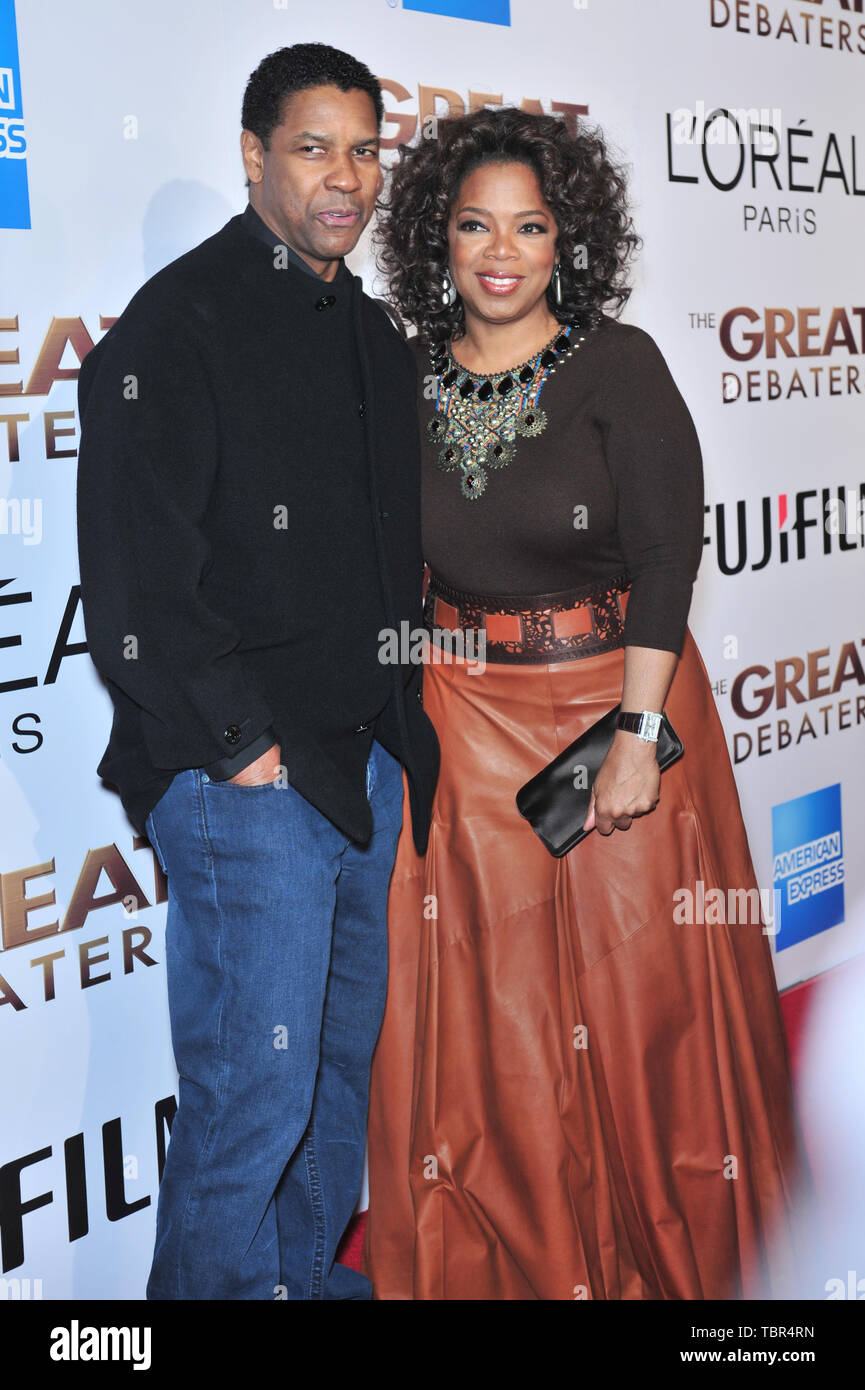 LOS ANGELES, CA. December 11, 2007: Oprah Winfrey & Denzel Washington ...