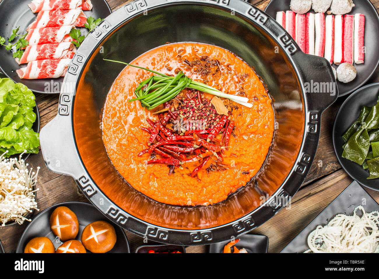 Yakiya hot pot hi-res stock photography and images - Alamy