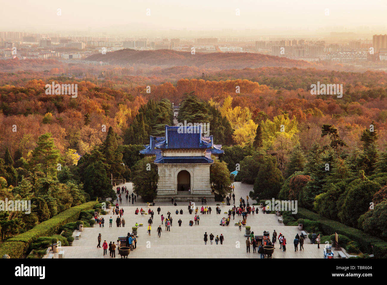 The autumn color of the Zhongshan Mausoleum in Nanjing Stock Photo - Alamy