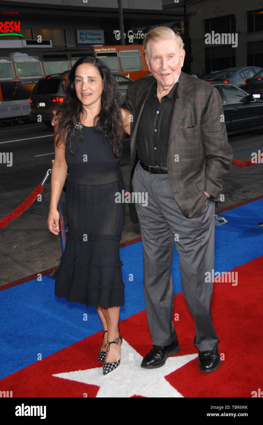 Wife paula fortunato hi-res stock photography and images - Alamy