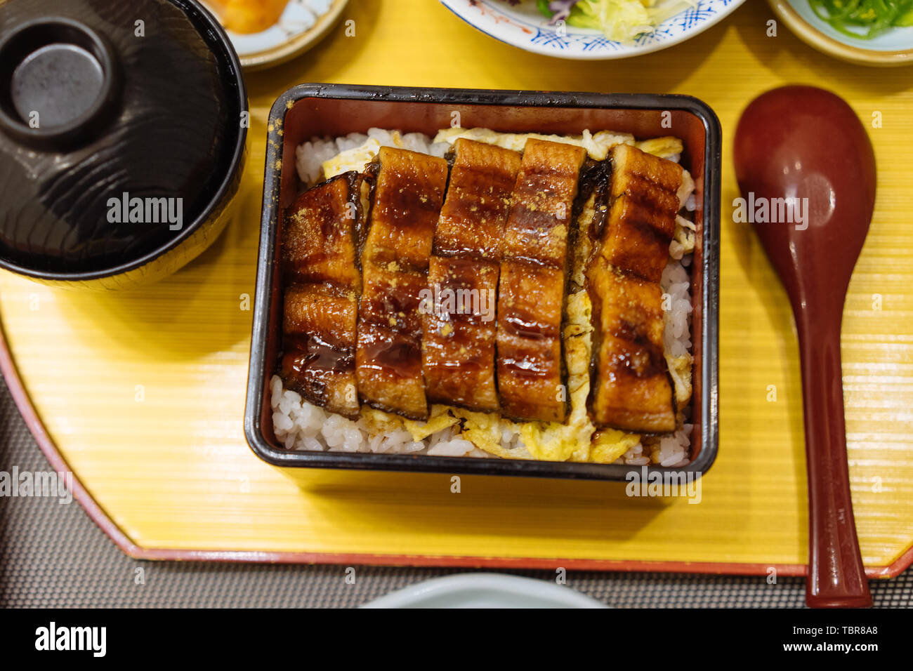 Japanese cuisine: eel rice Stock Photo - Alamy