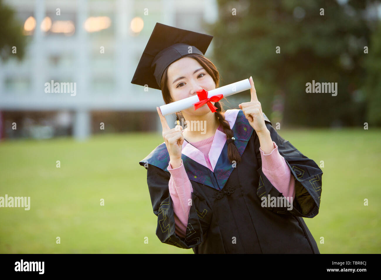 China students graduation hi-res stock photography and images - Alamy