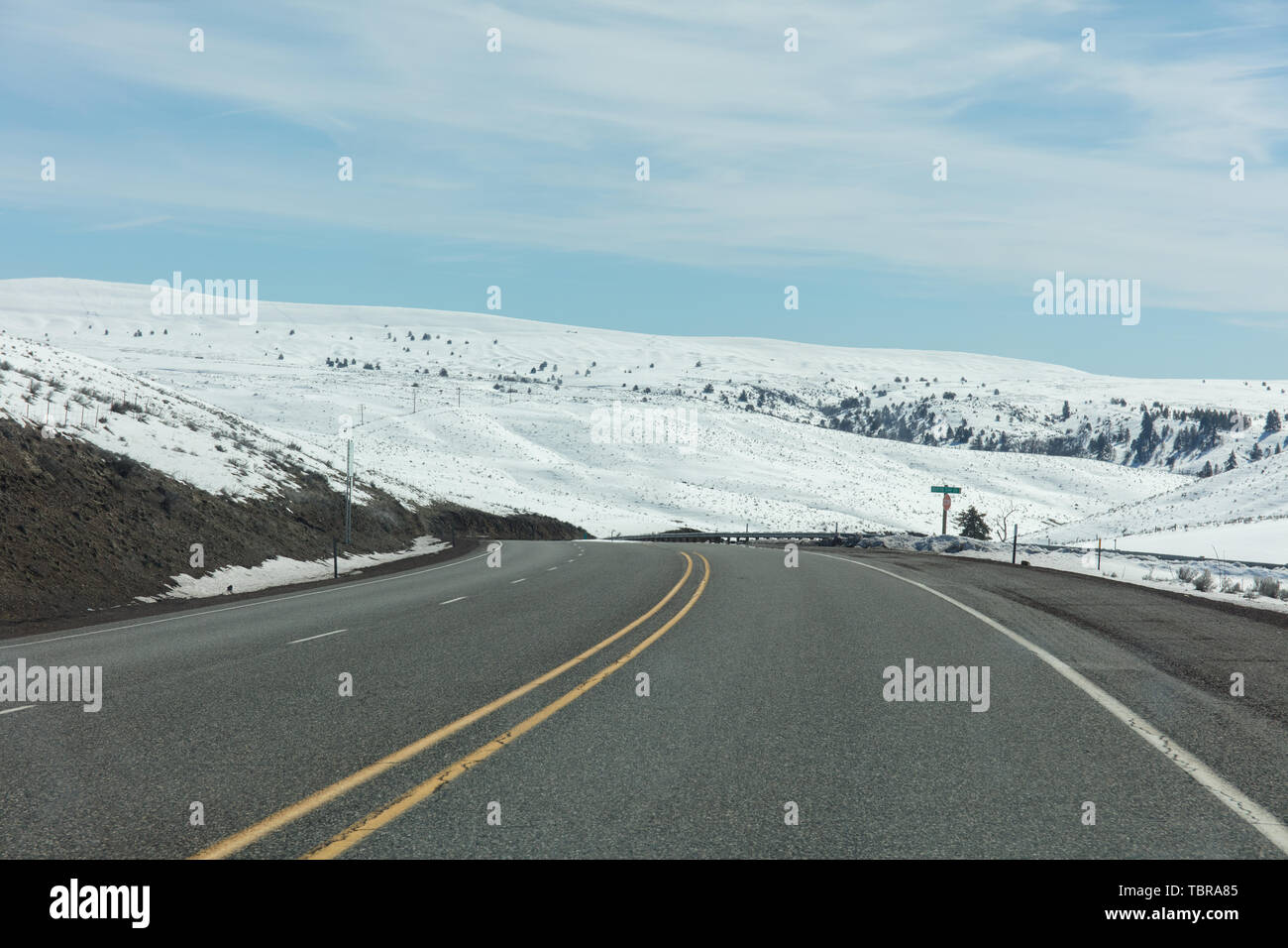 American highways desert hi-res stock photography and images - Alamy
