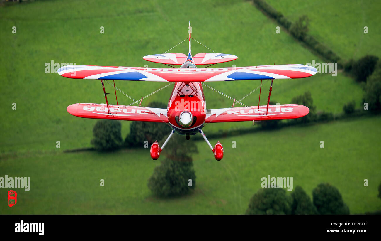 Outdoor power wings wings and propellers military military hi-res stock ...