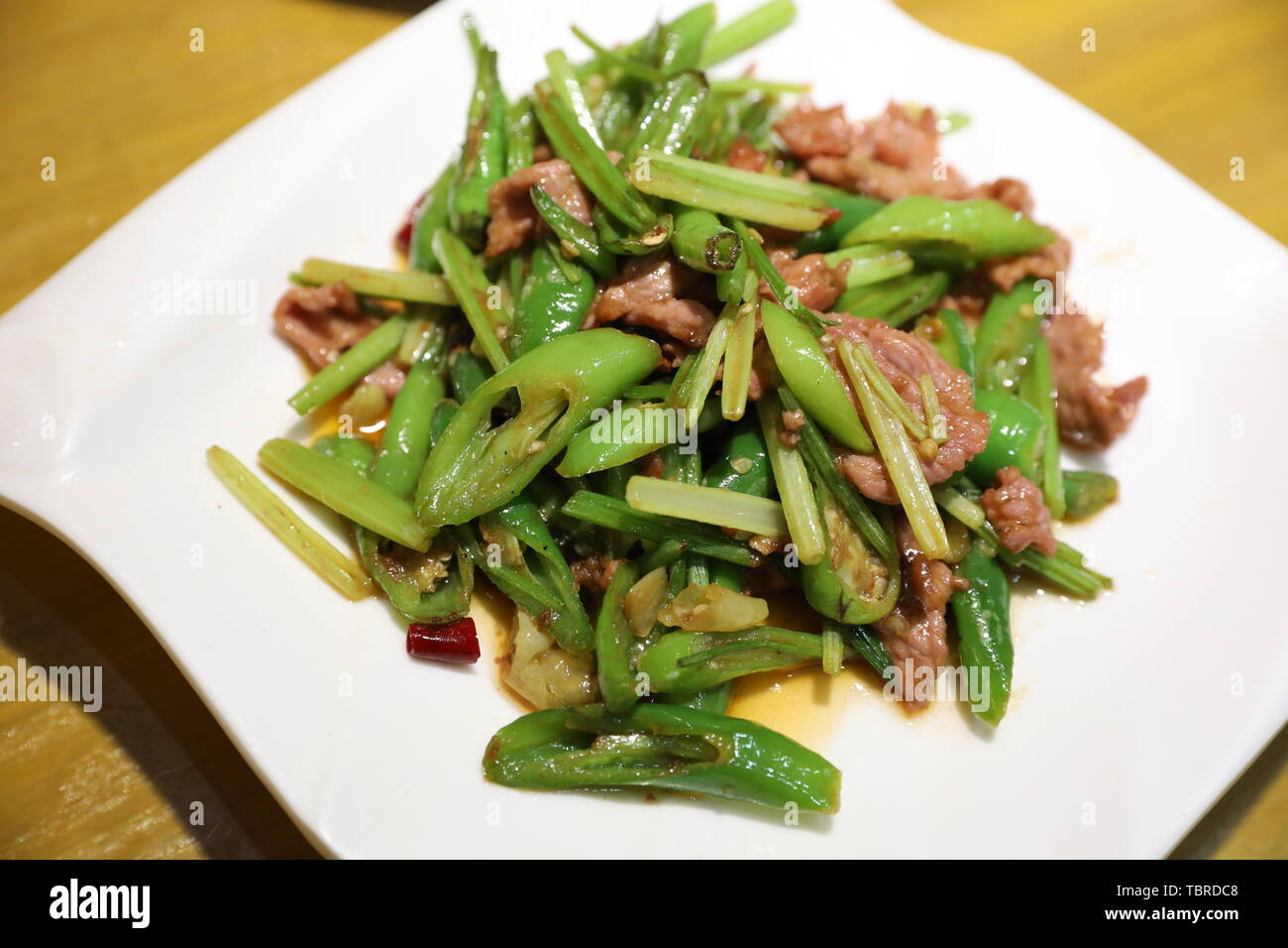 Stir-fried yellow beef Stock Photo - Alamy