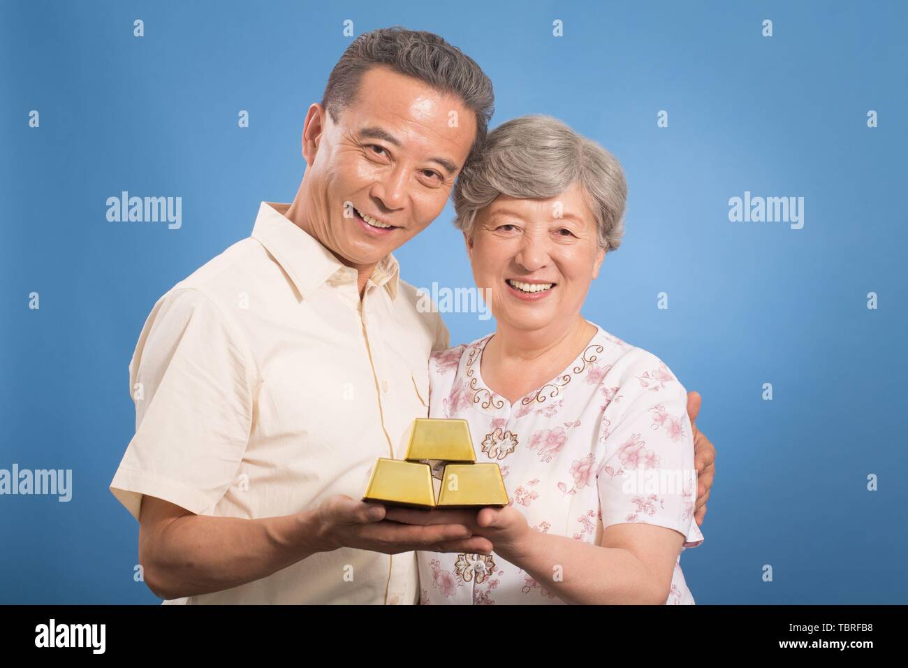 Elderly figure holding hi-res stock photography and images - Alamy