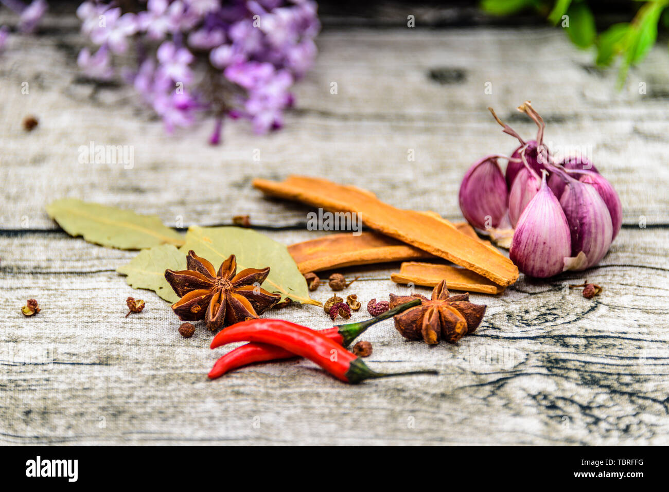 Octagon spice hi-res stock photography and images - Alamy
