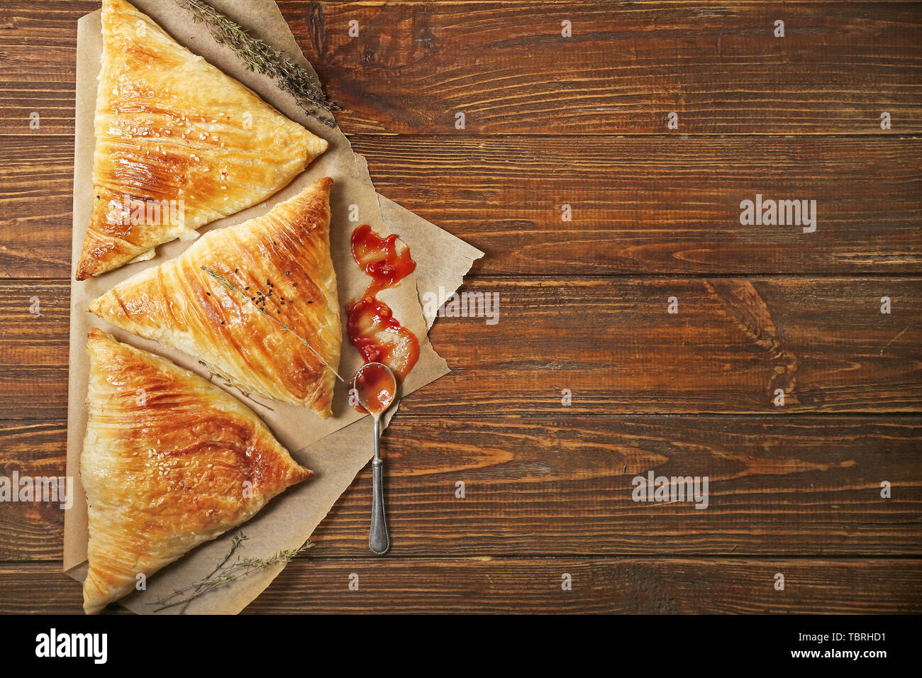Samosas table top view hi-res stock photography and images - Alamy