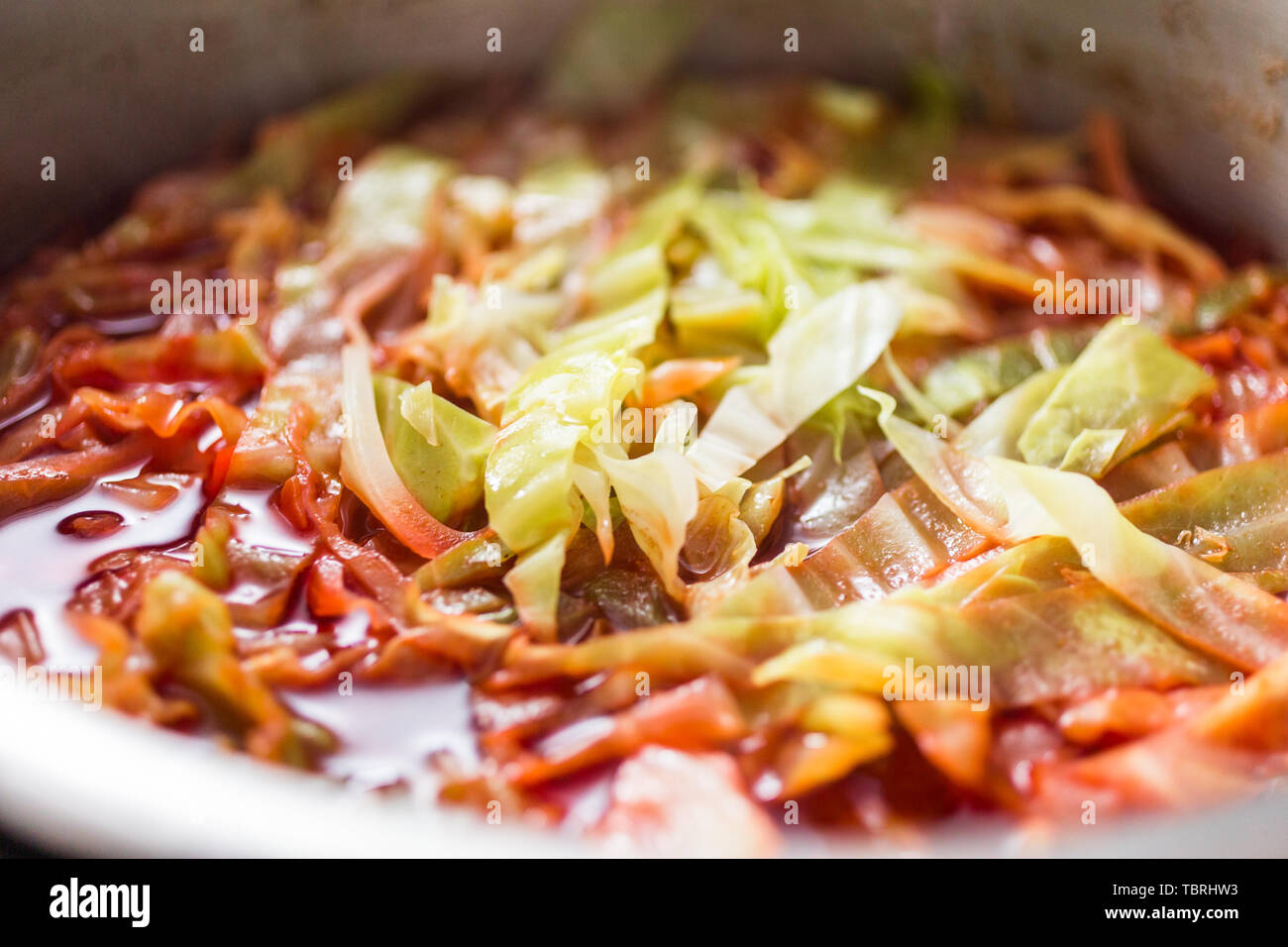 Cooking borscht in electric multi cooker Stock Photo - Alamy