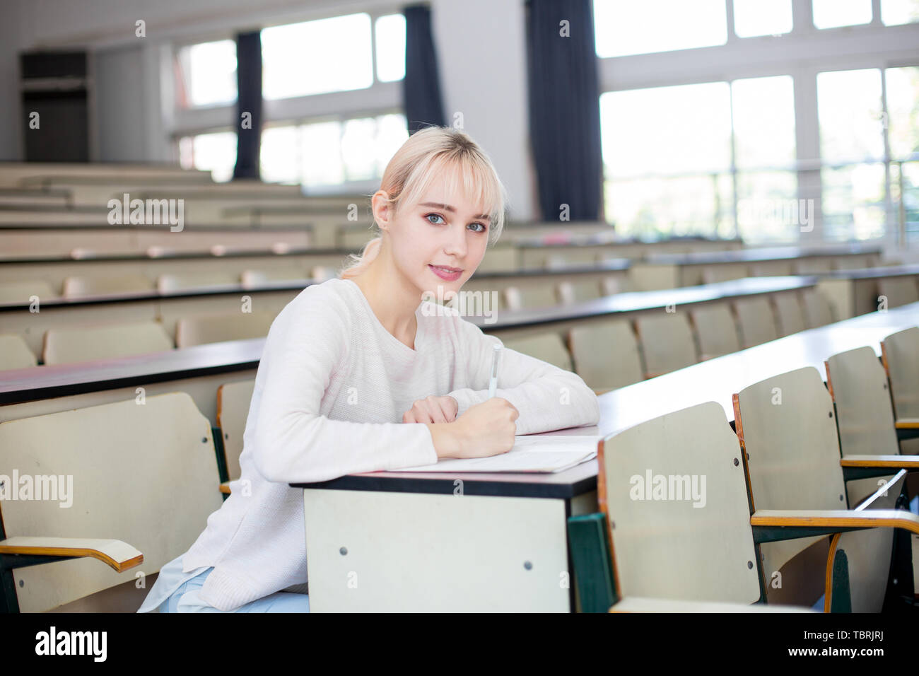 China classroom european hi-res stock photography and images - Alamy