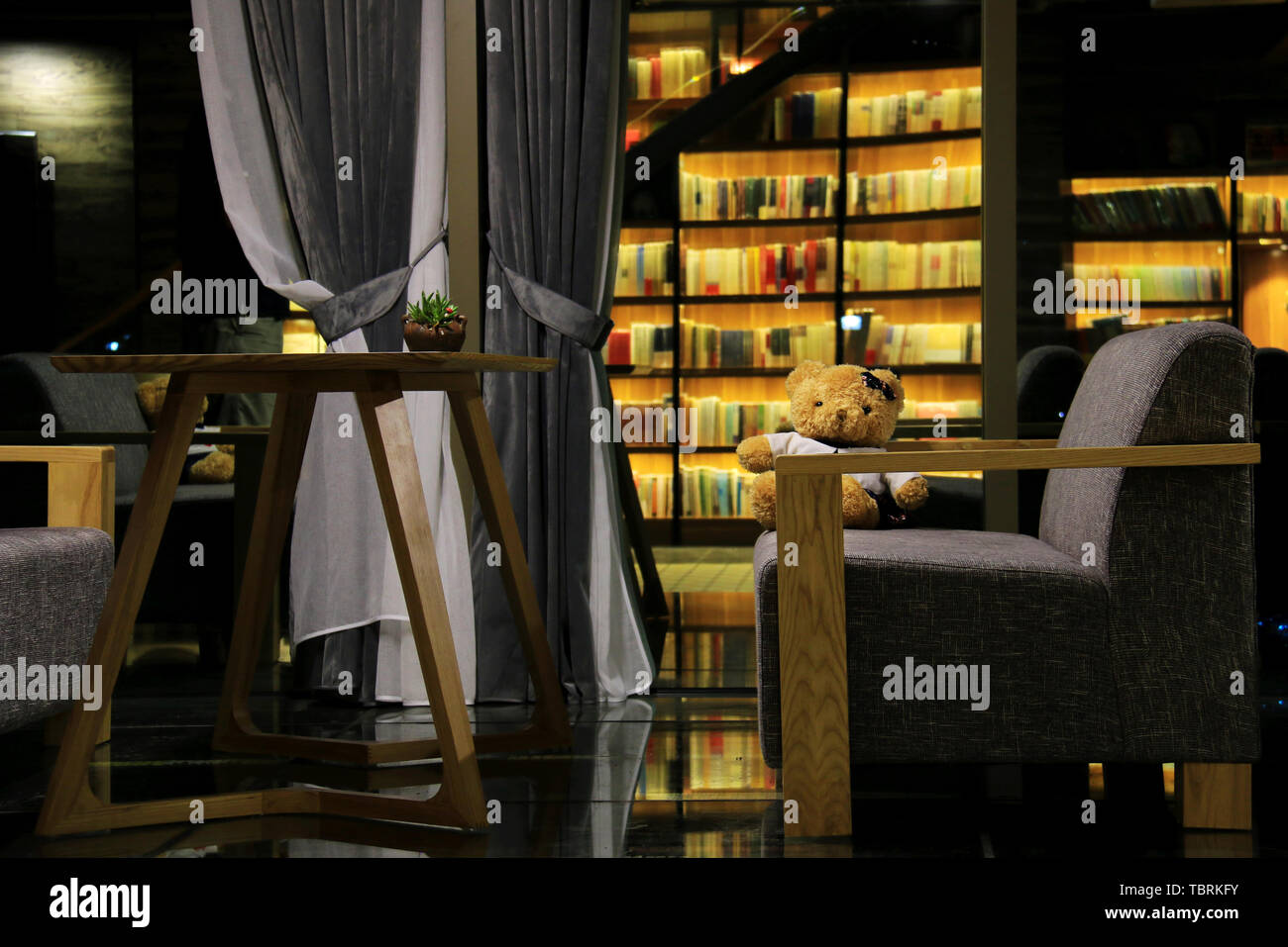 Modern luxury luxury business light museum buildings buildings ceiling ...