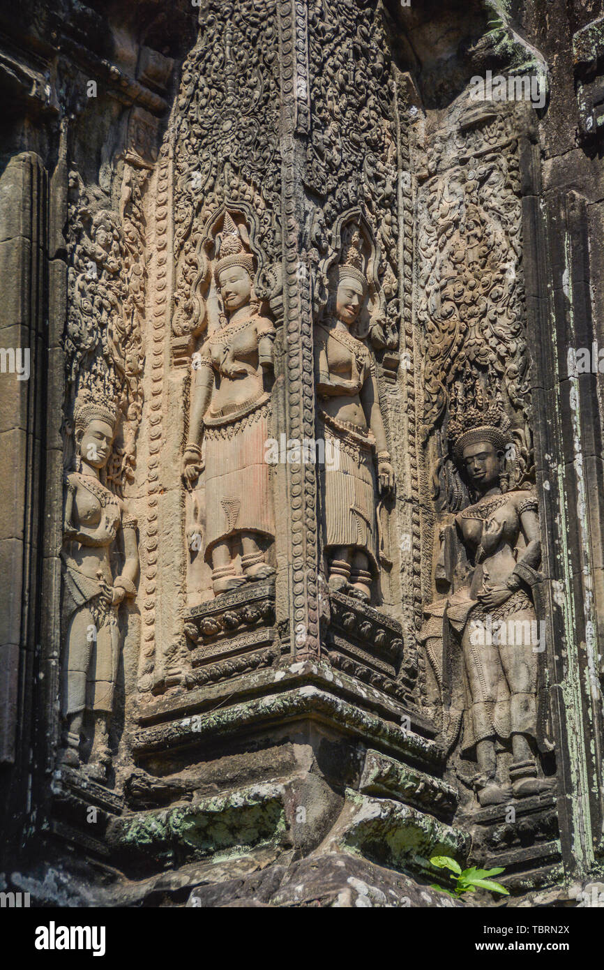 Angkor Wat Angkor's smile Stock Photo - Alamy