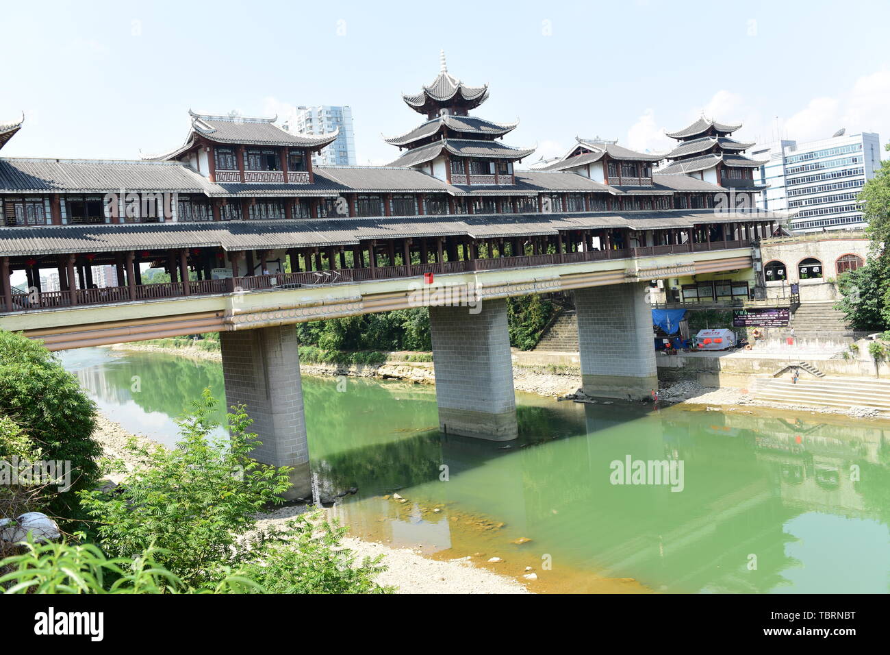 Dong bridge wind and rain bridge Stock Photo - Alamy