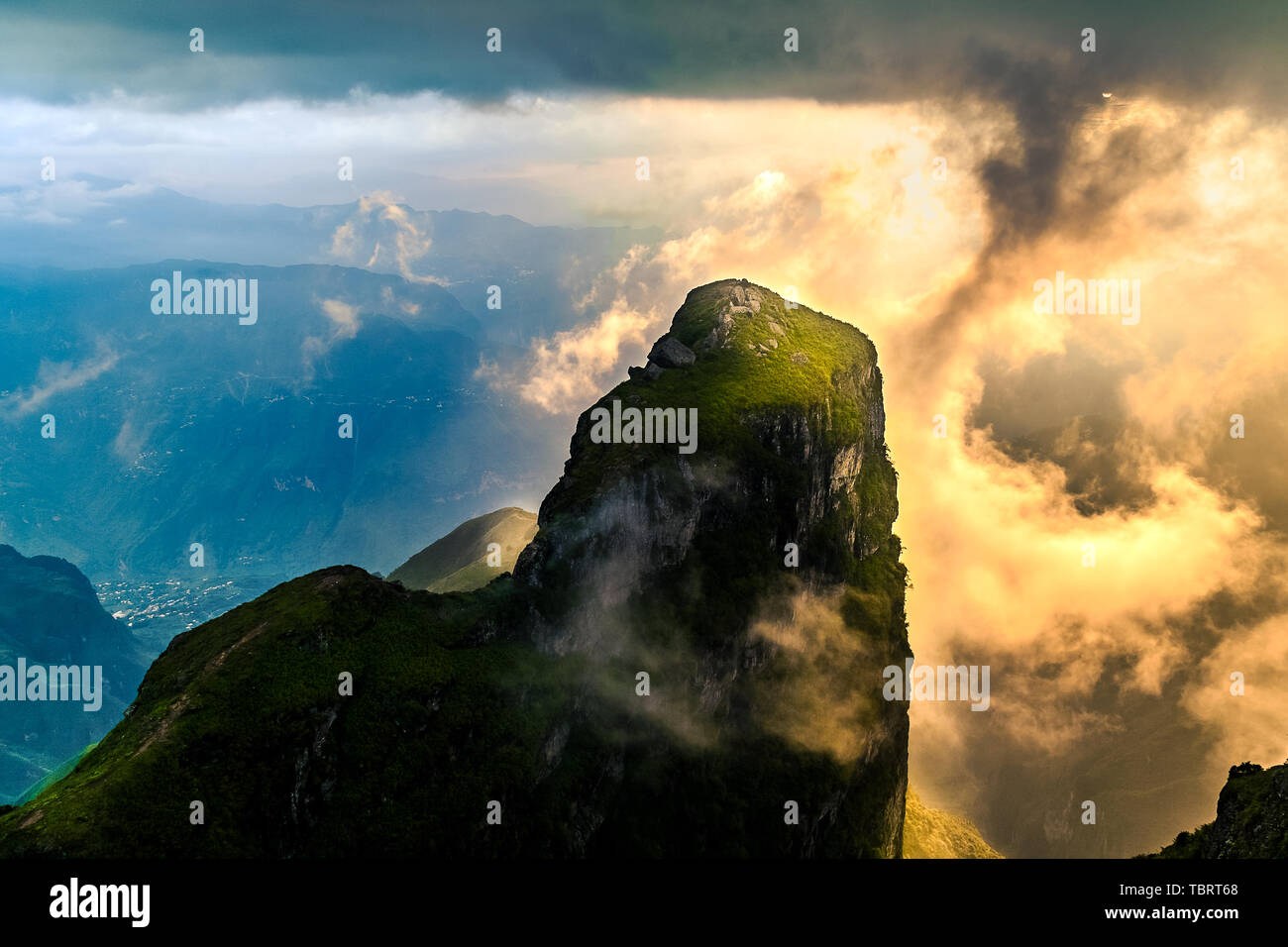 Photographed in Zhaotong Dashanbao Scenic Area, National Park, Wetland ...