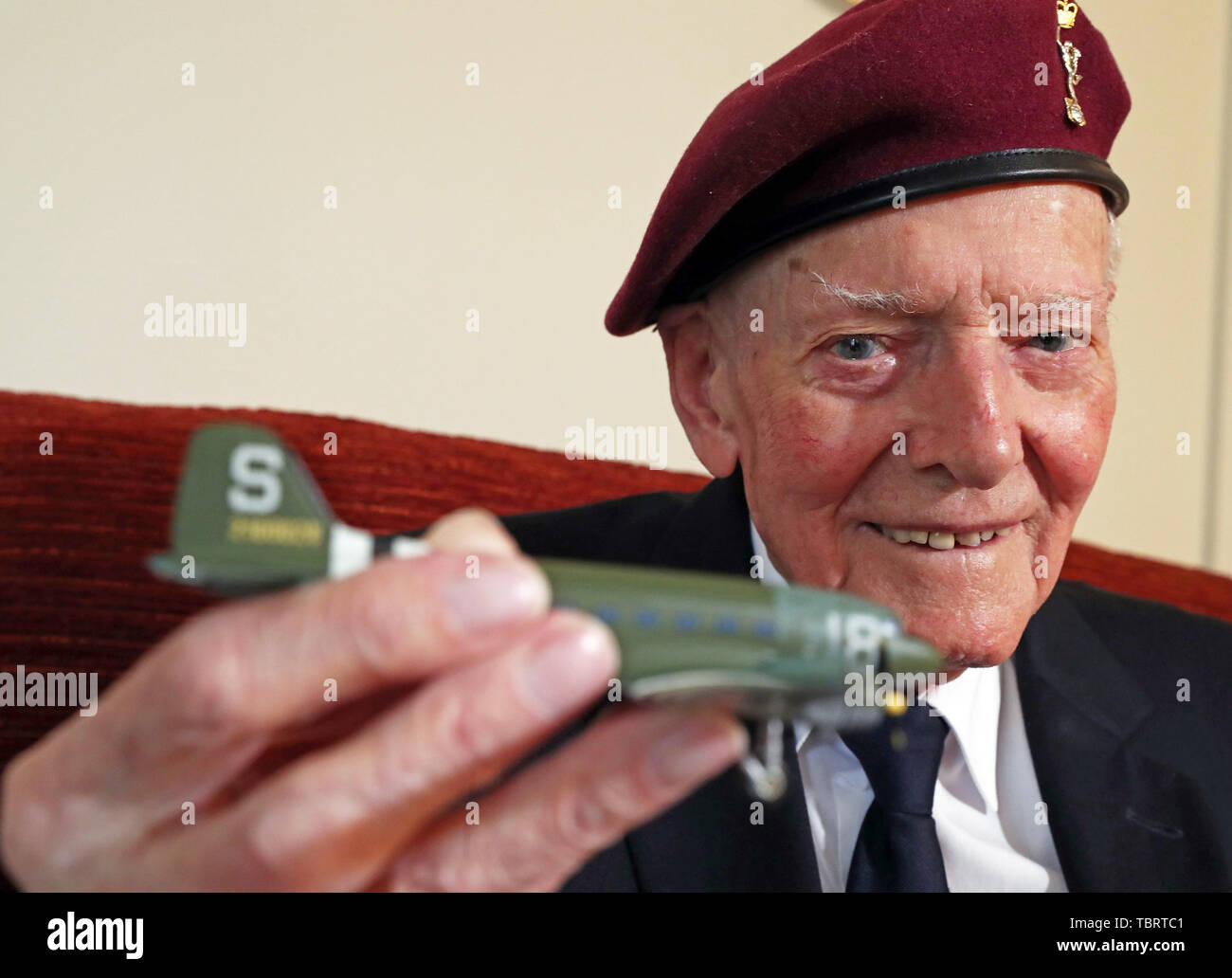 Veteran Harry Read, who is taking part in a parachute drop in Normandy ...