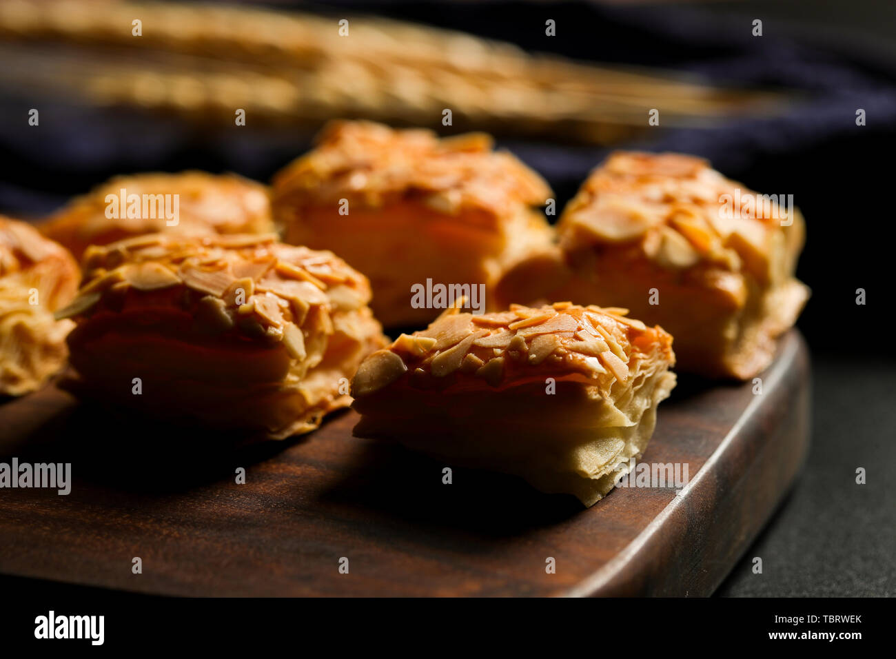 Thousand layer pastry hi-res stock photography and images - Alamy