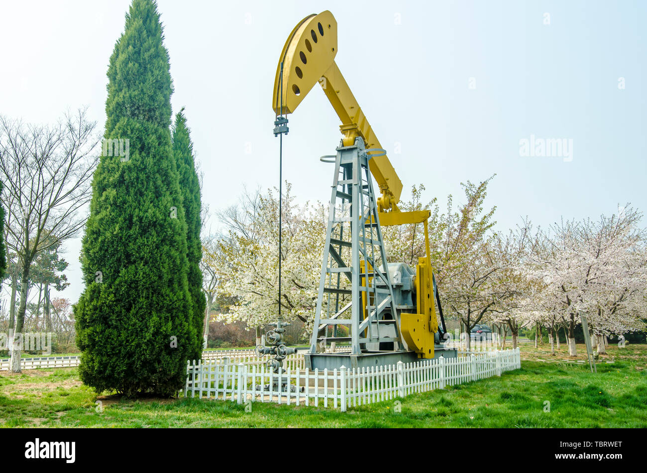 Pumping unit hi-res stock photography and images - Alamy