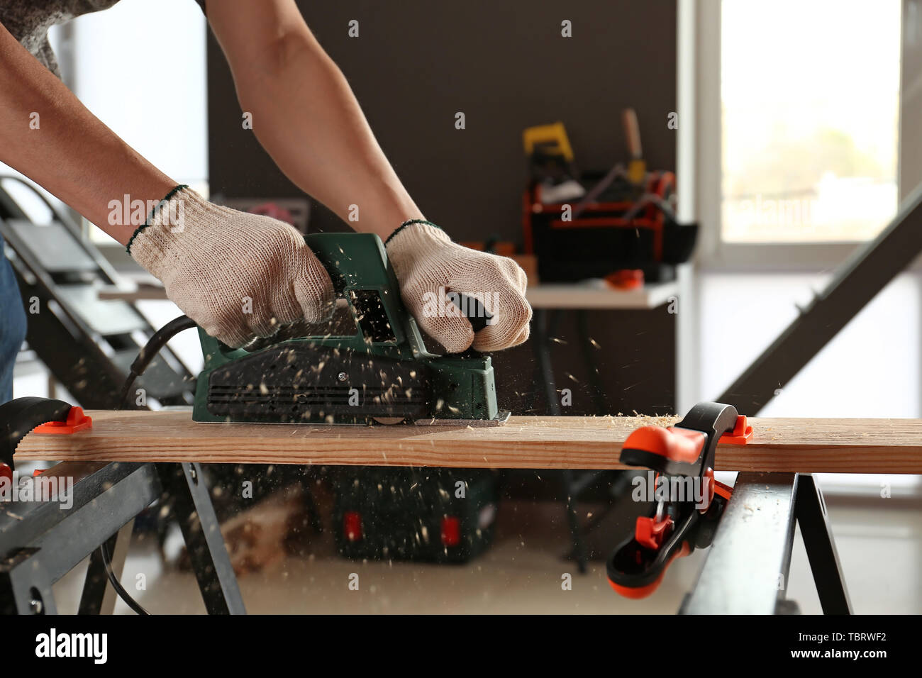 Carpenter work using vice hi-res stock photography and images - Alamy