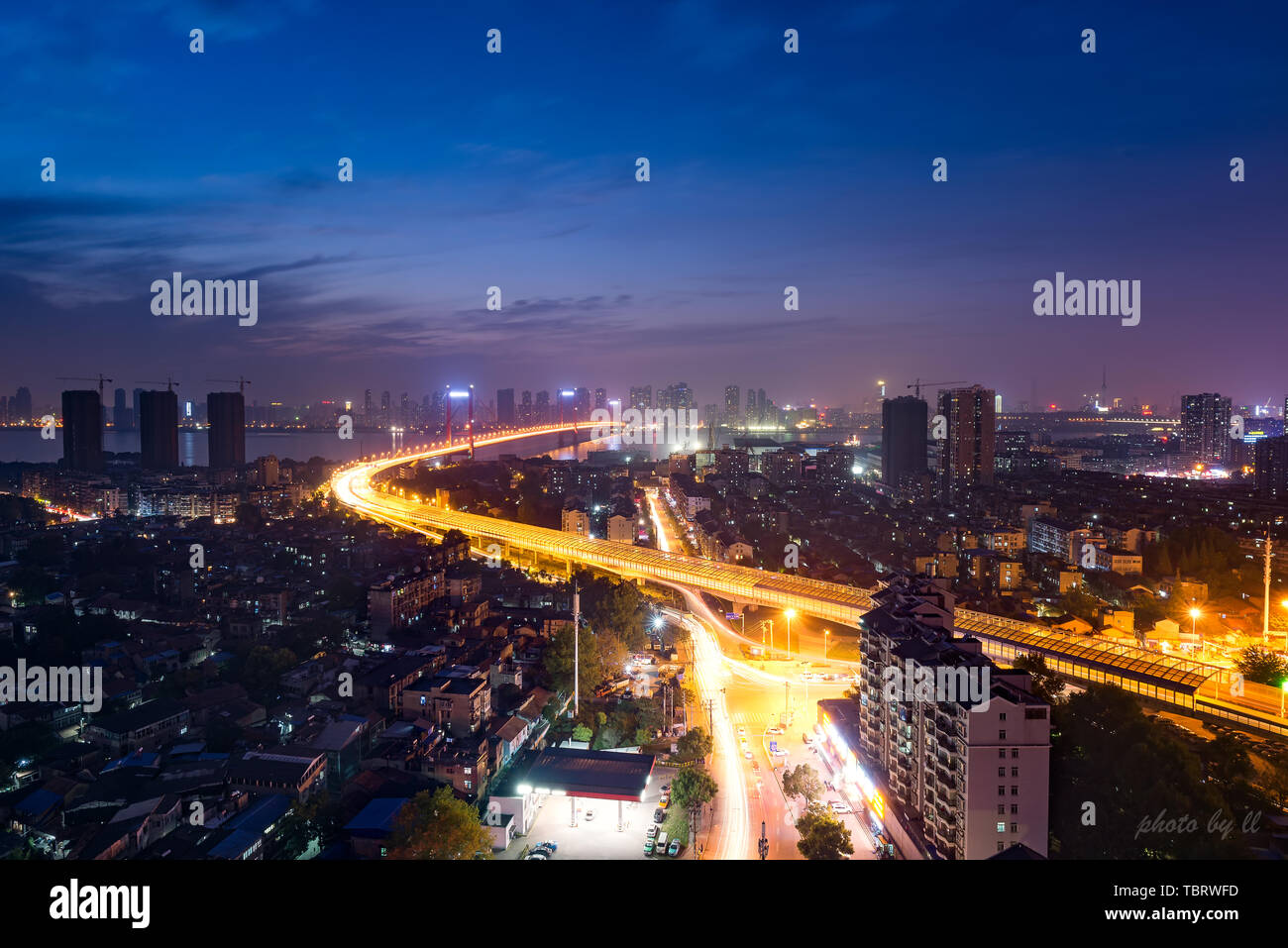 Nautilus bridge hi-res stock photography and images - Alamy
