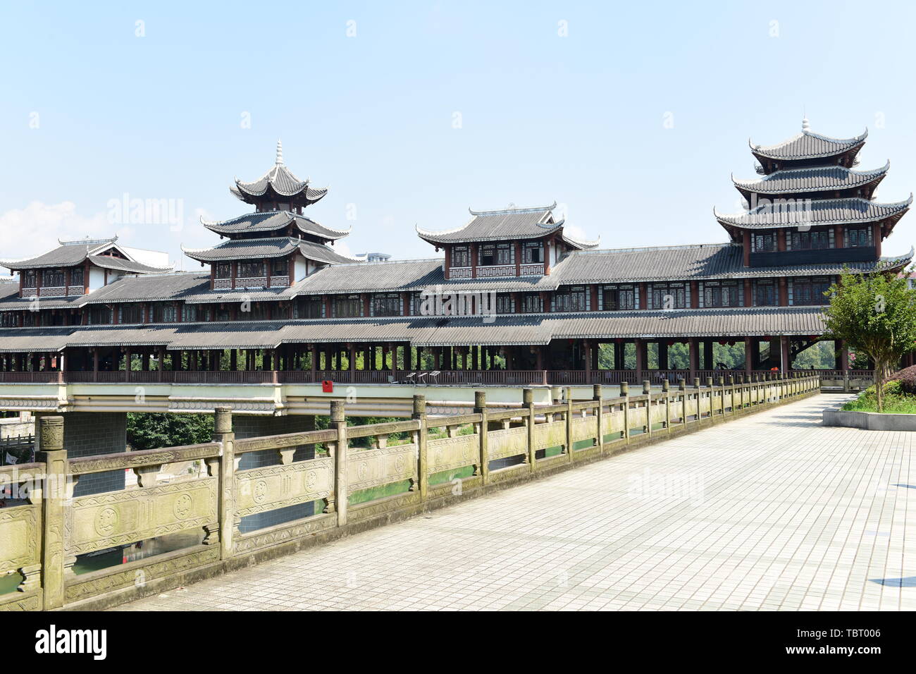 Dong Wind and Rain Bridge in Enshi Tujia Miao Autonomous Prefecture ...