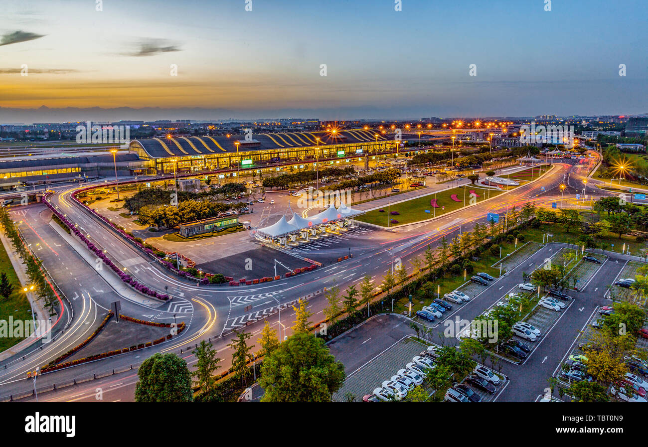 Chengdu Shuangliu Airport Terminal Stock Photo - Alamy