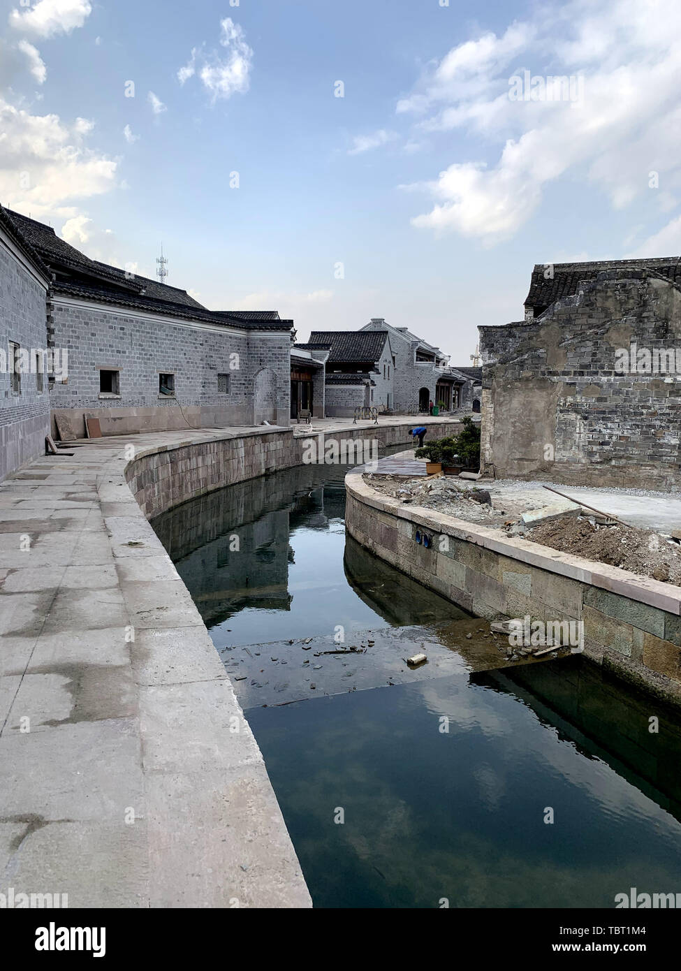 Hanling hi-res stock photography and images - Alamy