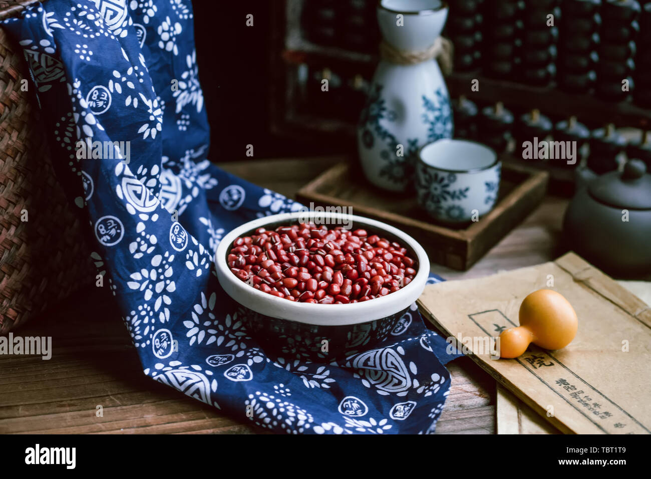 Traditional Chinese grain: red beans Stock Photo - Alamy