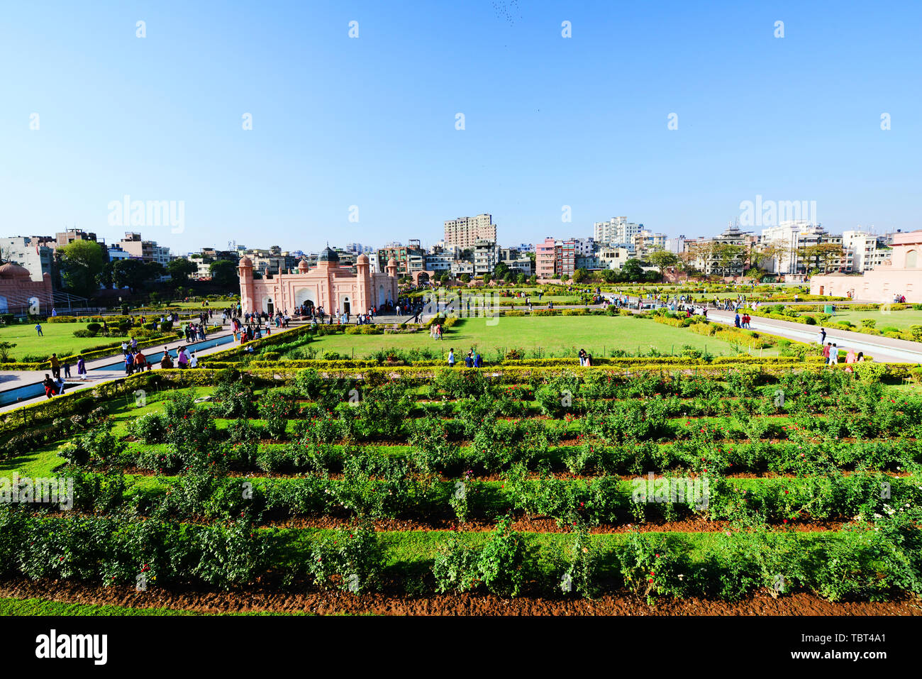 Mausoleum of Pari Bibi inside the Lalbagh Fort in Dhaka Stock Photo - Alamy