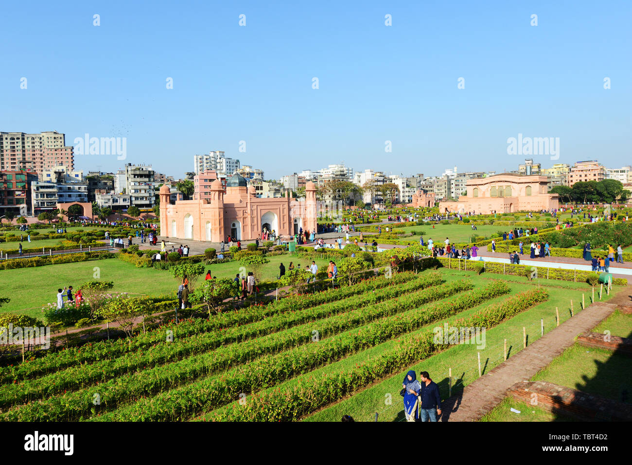 Mausoleum of Pari Bibi inside the Lalbagh Fort in Dhaka Stock Photo - Alamy