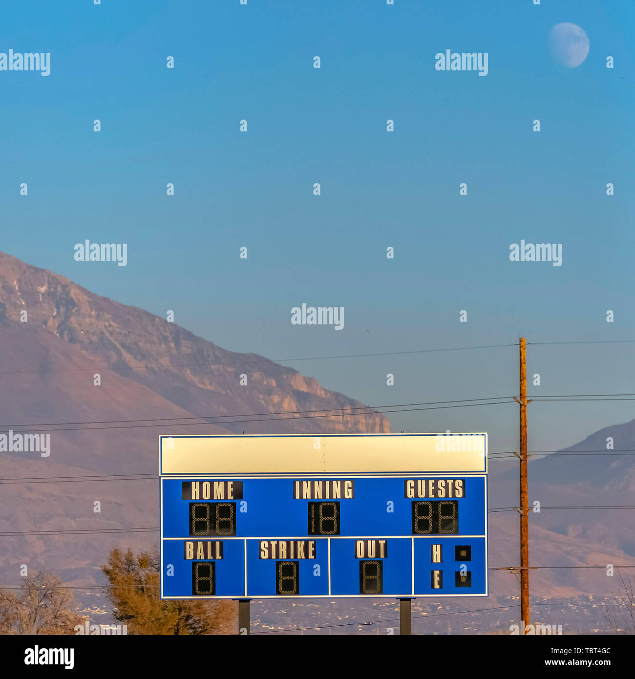 Blue baseball scoreboard hi-res stock photography and images - Alamy