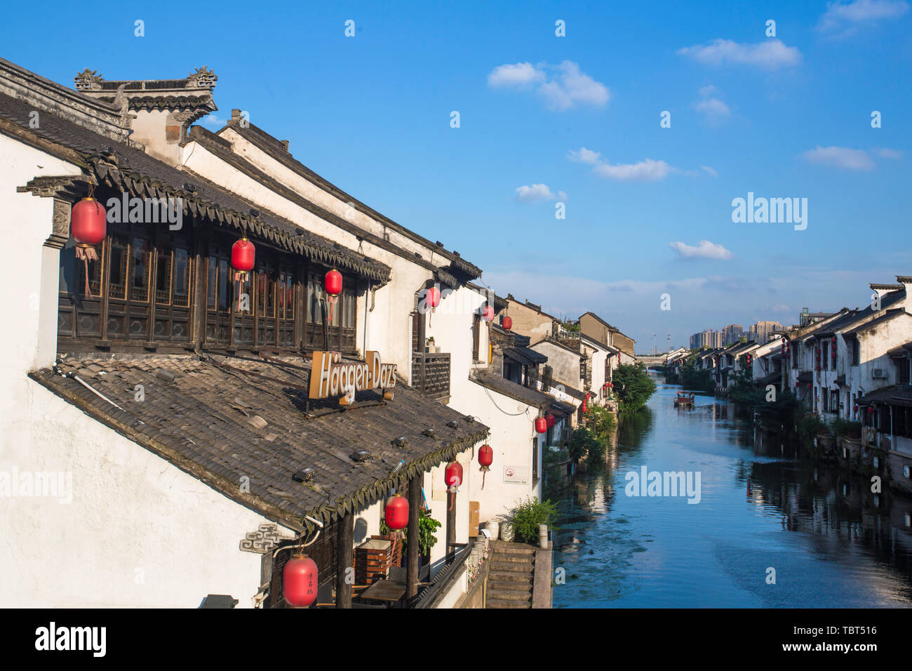 The only ancient canal in China passing through the city, Wuxi ...