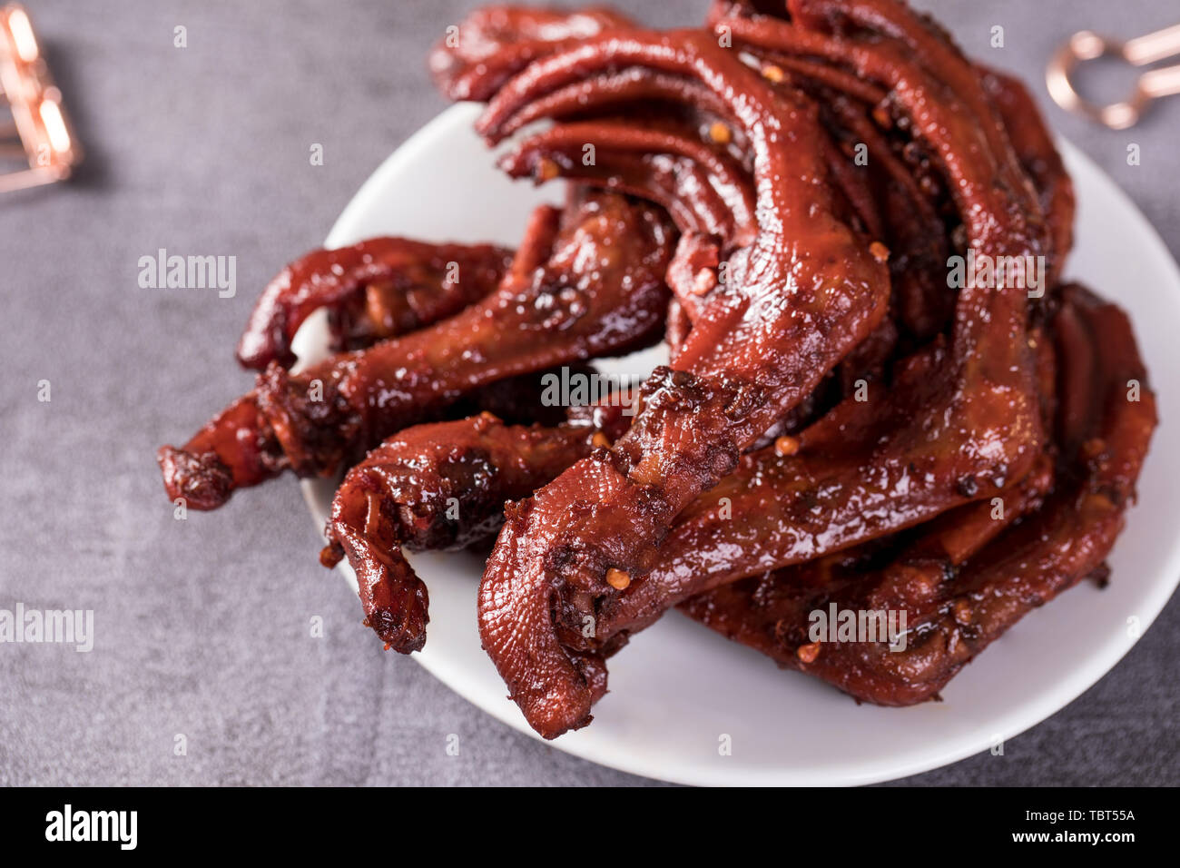 Duck claws hi-res stock photography and images - Alamy