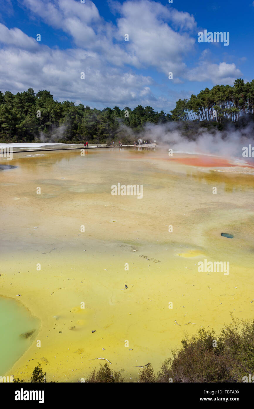 Champagne pool in Wai-O-Tapu thermal wonderland in Rotorua, New Zealand ...