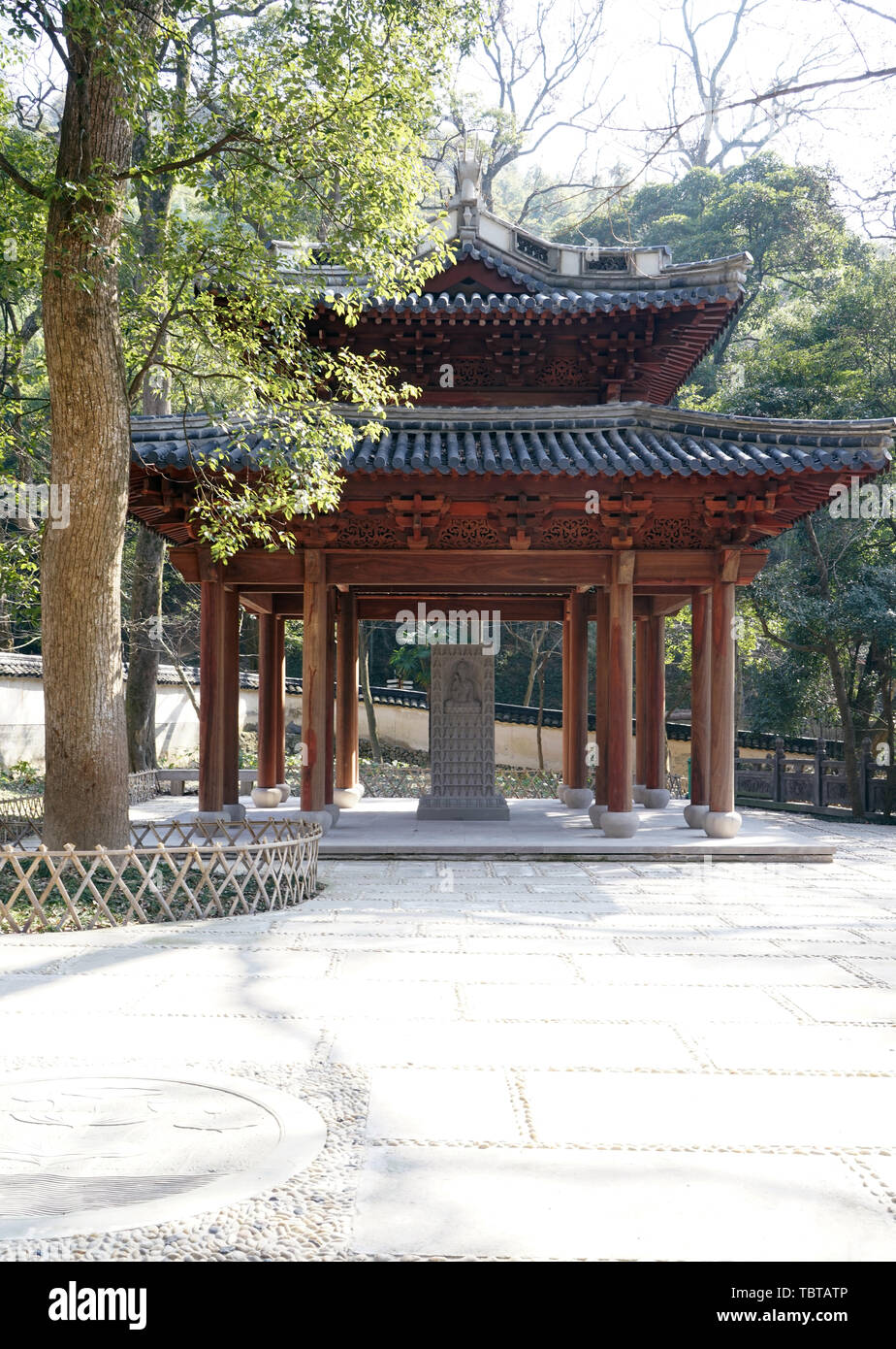 Tiantong temple hi-res stock photography and images - Alamy