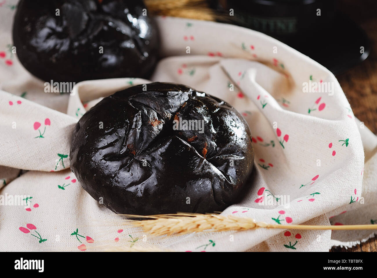 Cuttlefish bread hi-res stock photography and images - Alamy