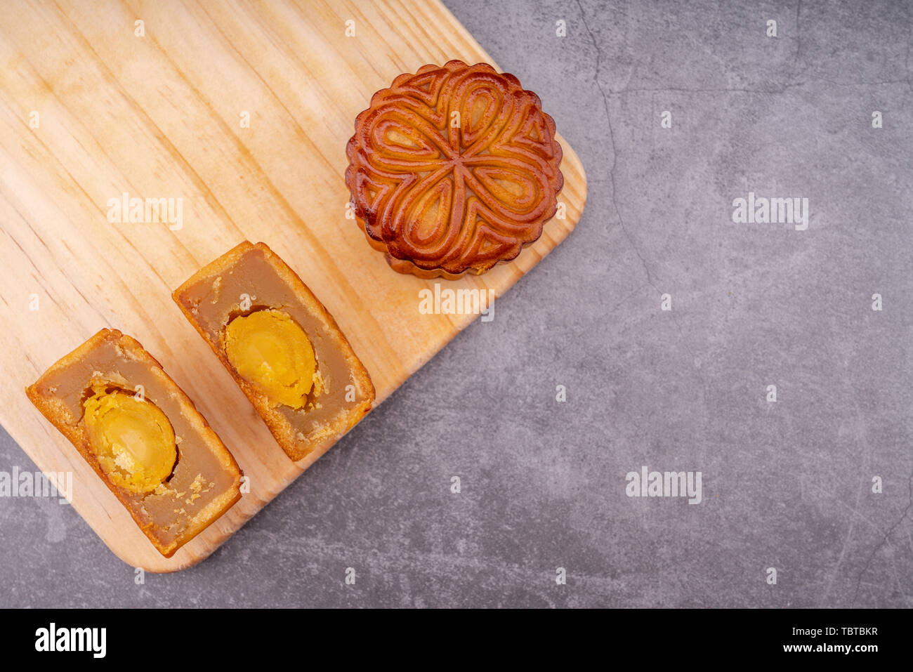 Mid-autumn moon mooncakes with gray background Stock Photo - Alamy