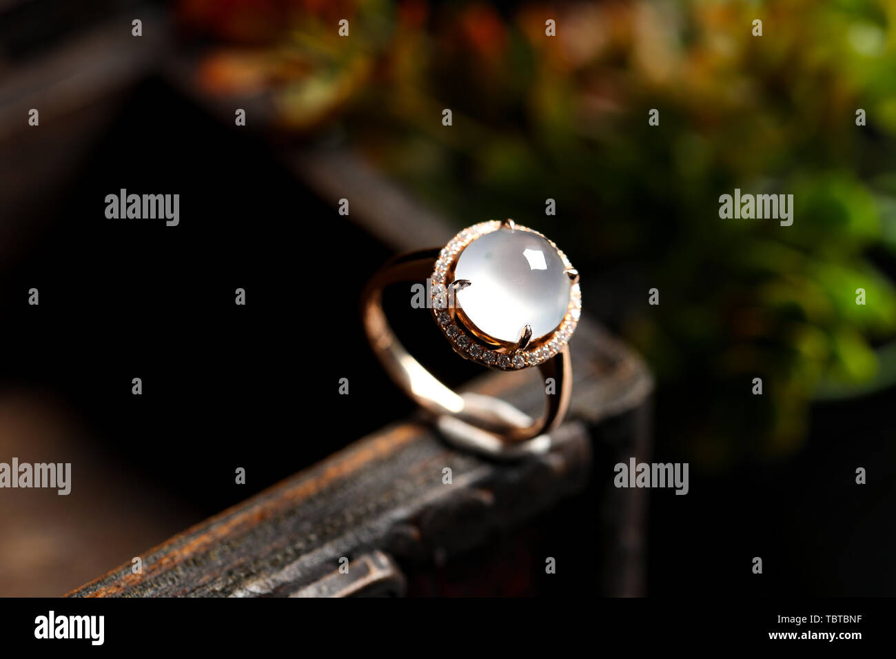 The emerald ring Stock Photo - Alamy