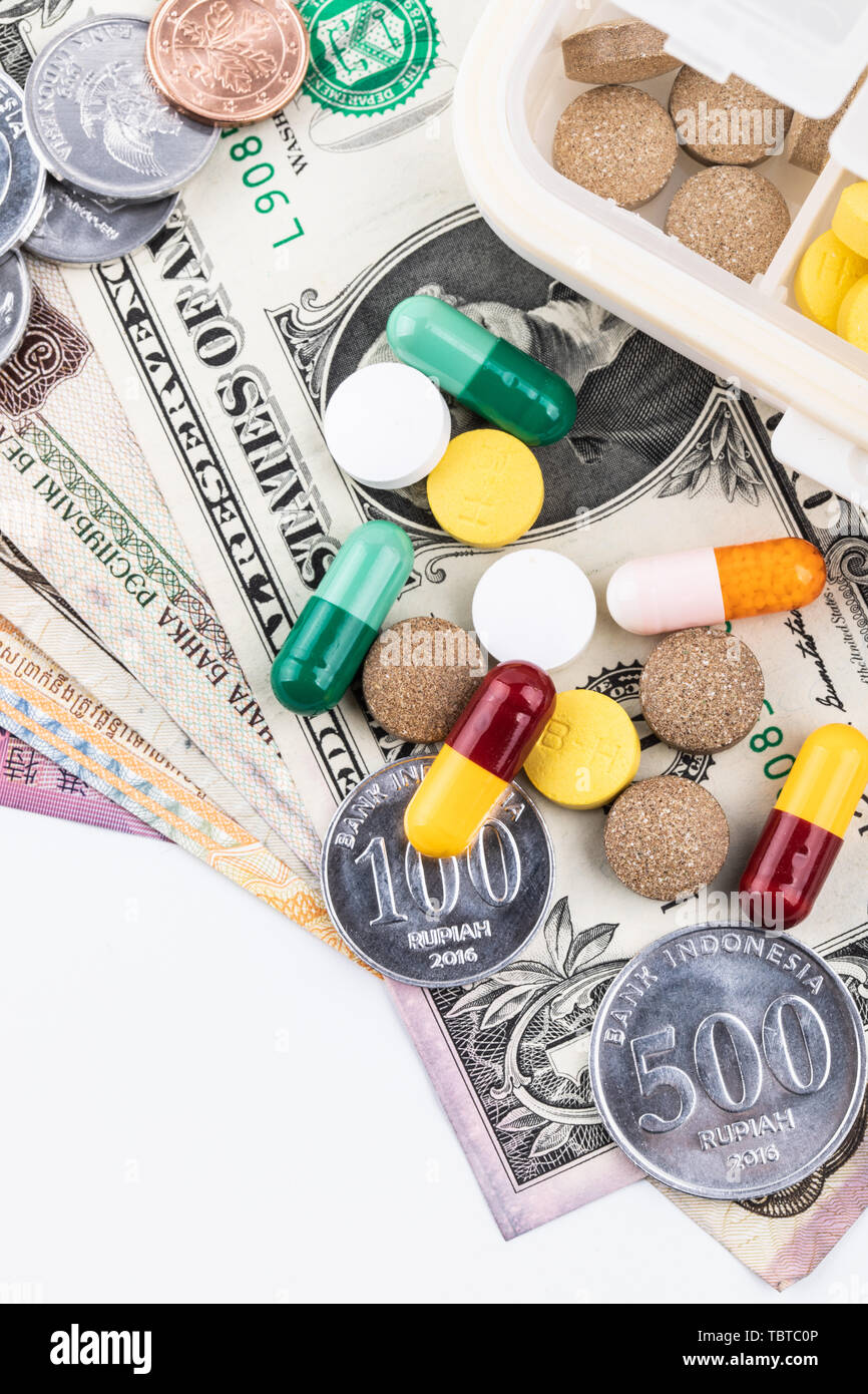 Medical spending hi-res stock photography and images - Alamy