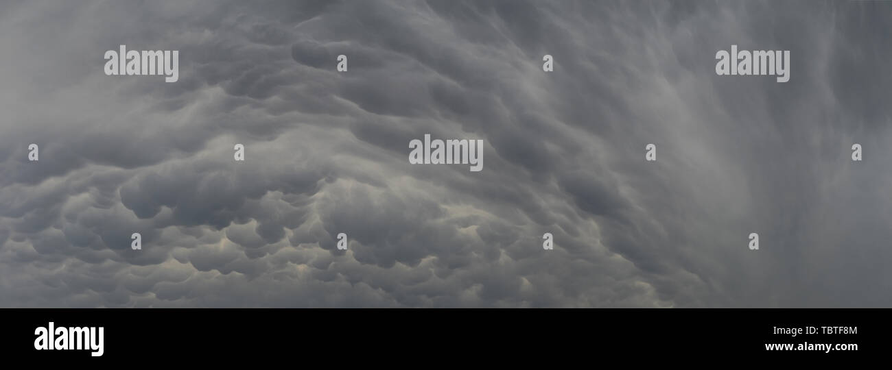 Mammatus Clouds Cumulonimbus. Clouds Mammatus are a grouping of clouds ...