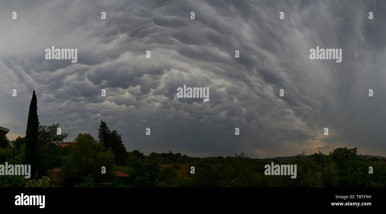 Mammatus Clouds Cumulonimbus. Clouds Mammatus are a grouping of clouds ...