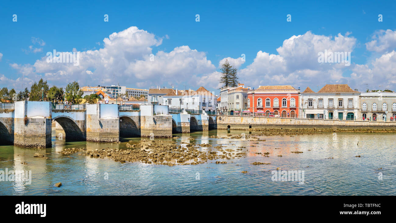 Tavira portugal bridge hi-res stock photography and images - Alamy
