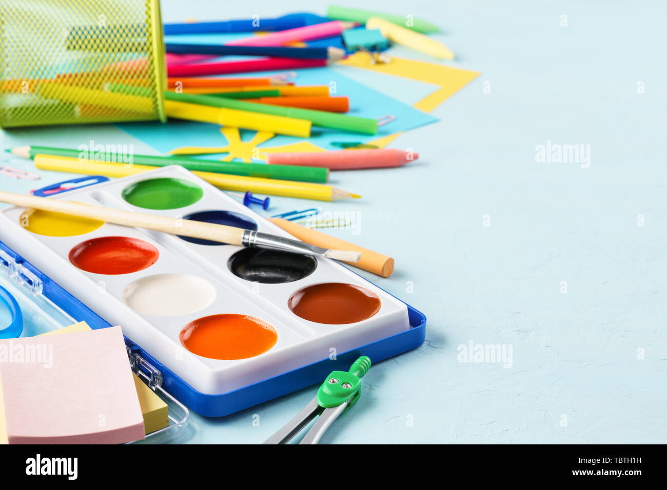 Pencil and stationery children hi-res stock photography and images - Alamy