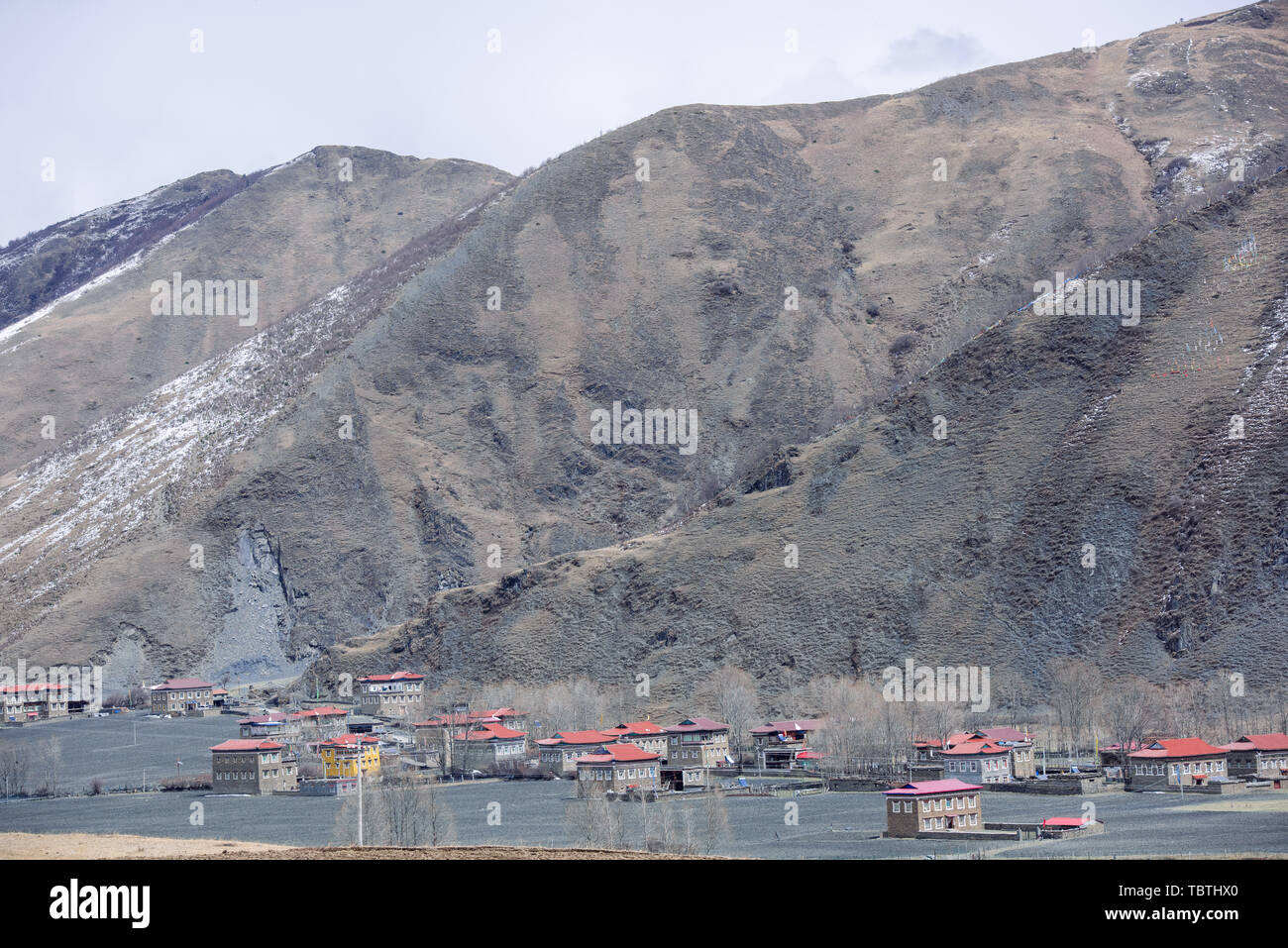 Tibetan farmers hi-res stock photography and images - Alamy