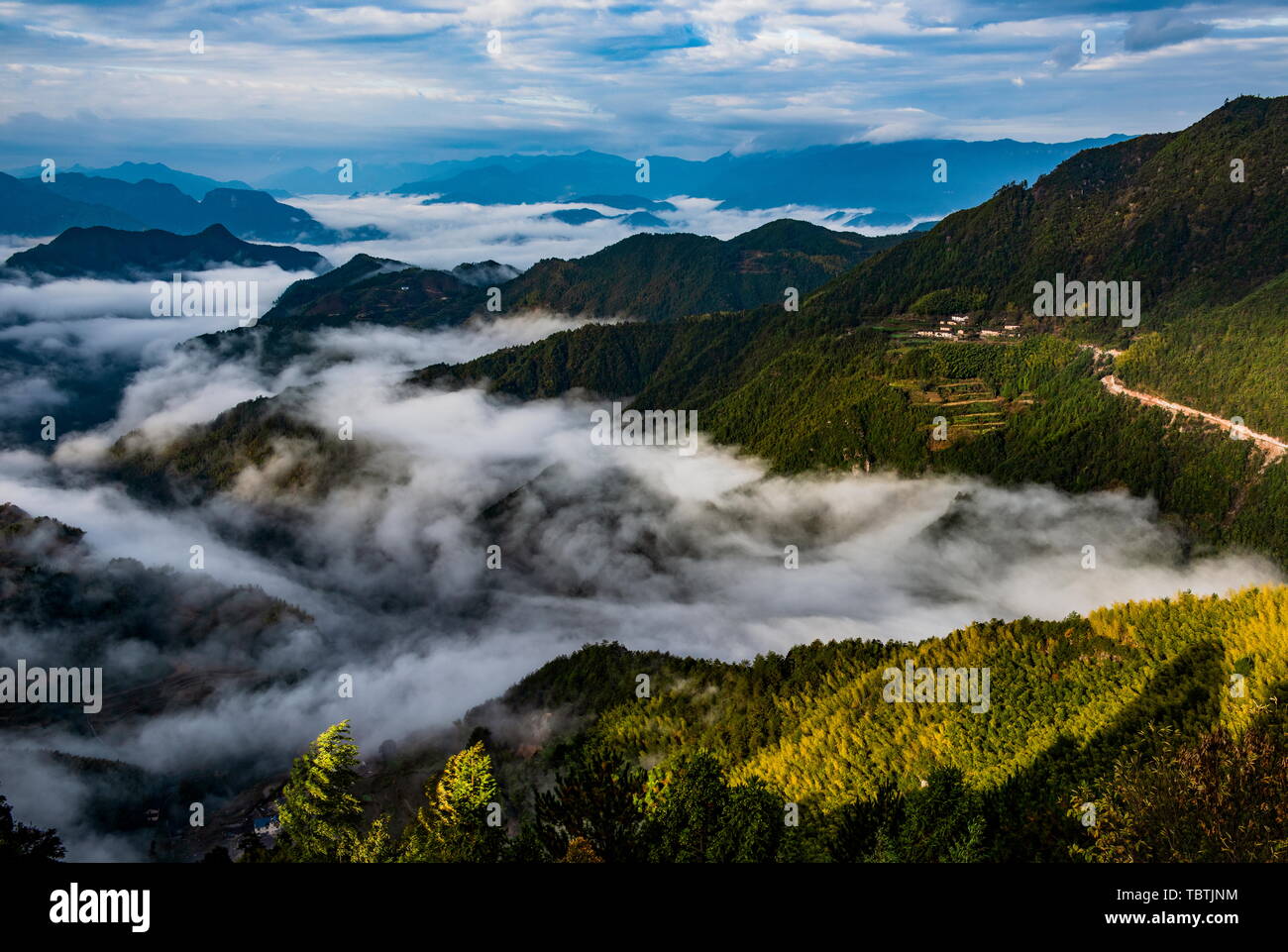 Southern sharp rock clouds Stock Photo - Alamy