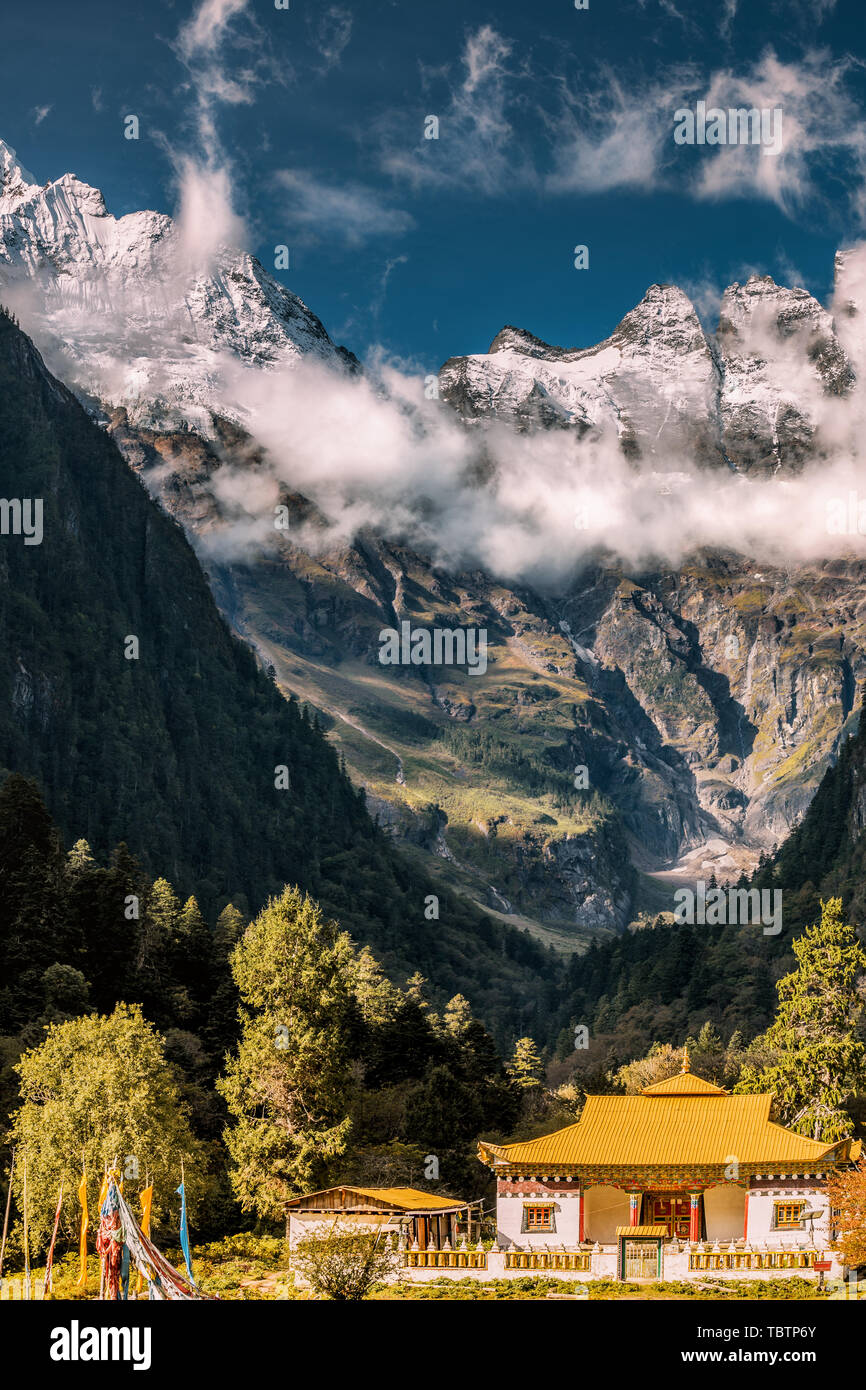 Scenery of Meri Snow Mountain, Yunnan Stock Photo - Alamy