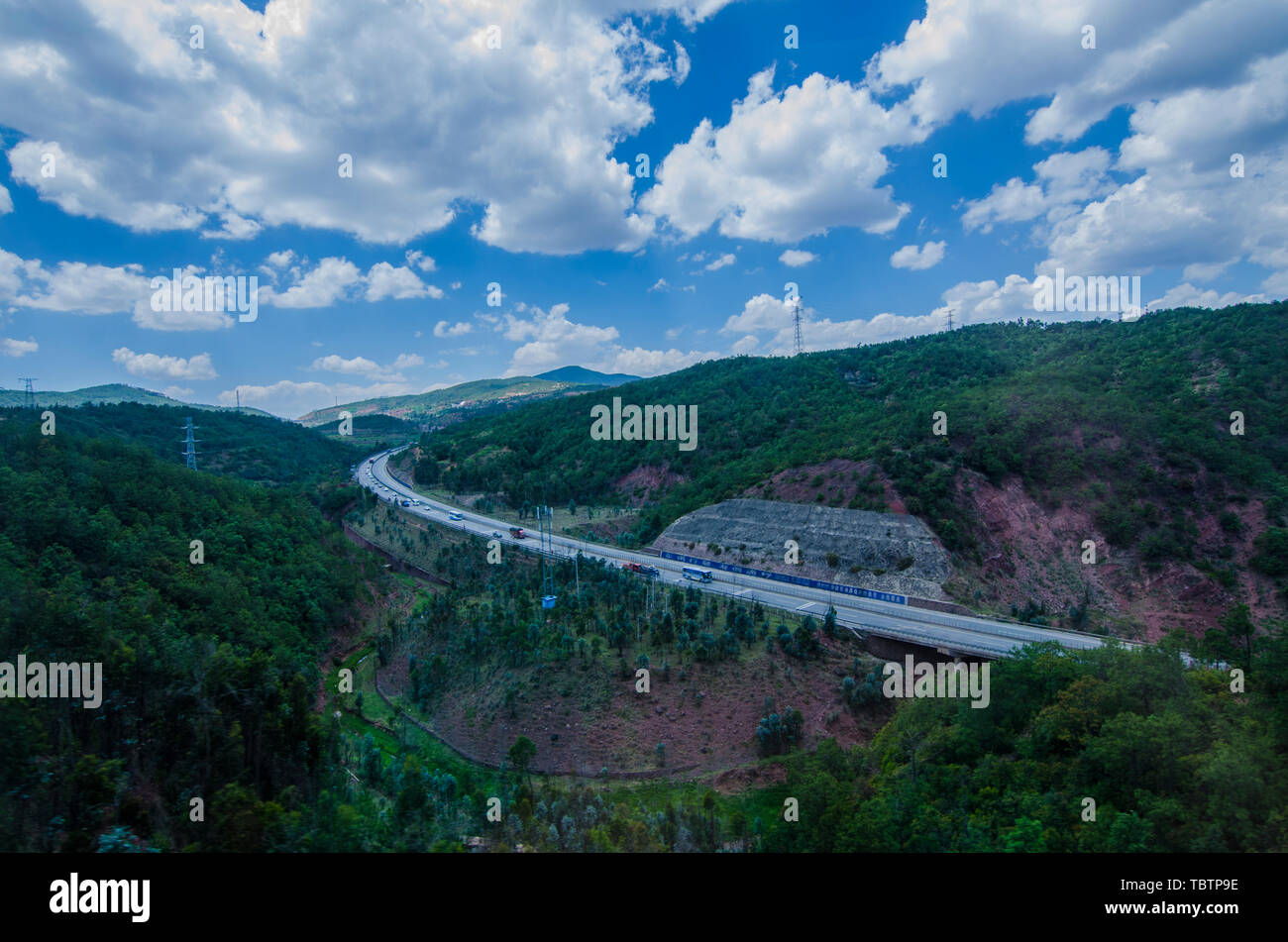 Dali kunli expressway hi-res stock photography and images - Alamy