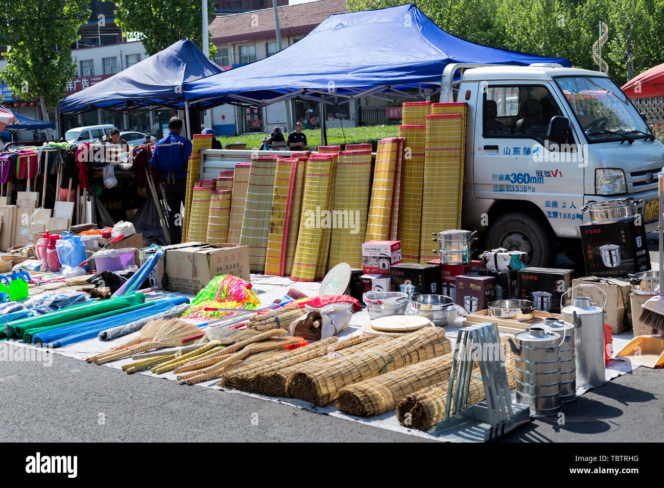 Daily necessities market hi-res stock photography and images - Alamy