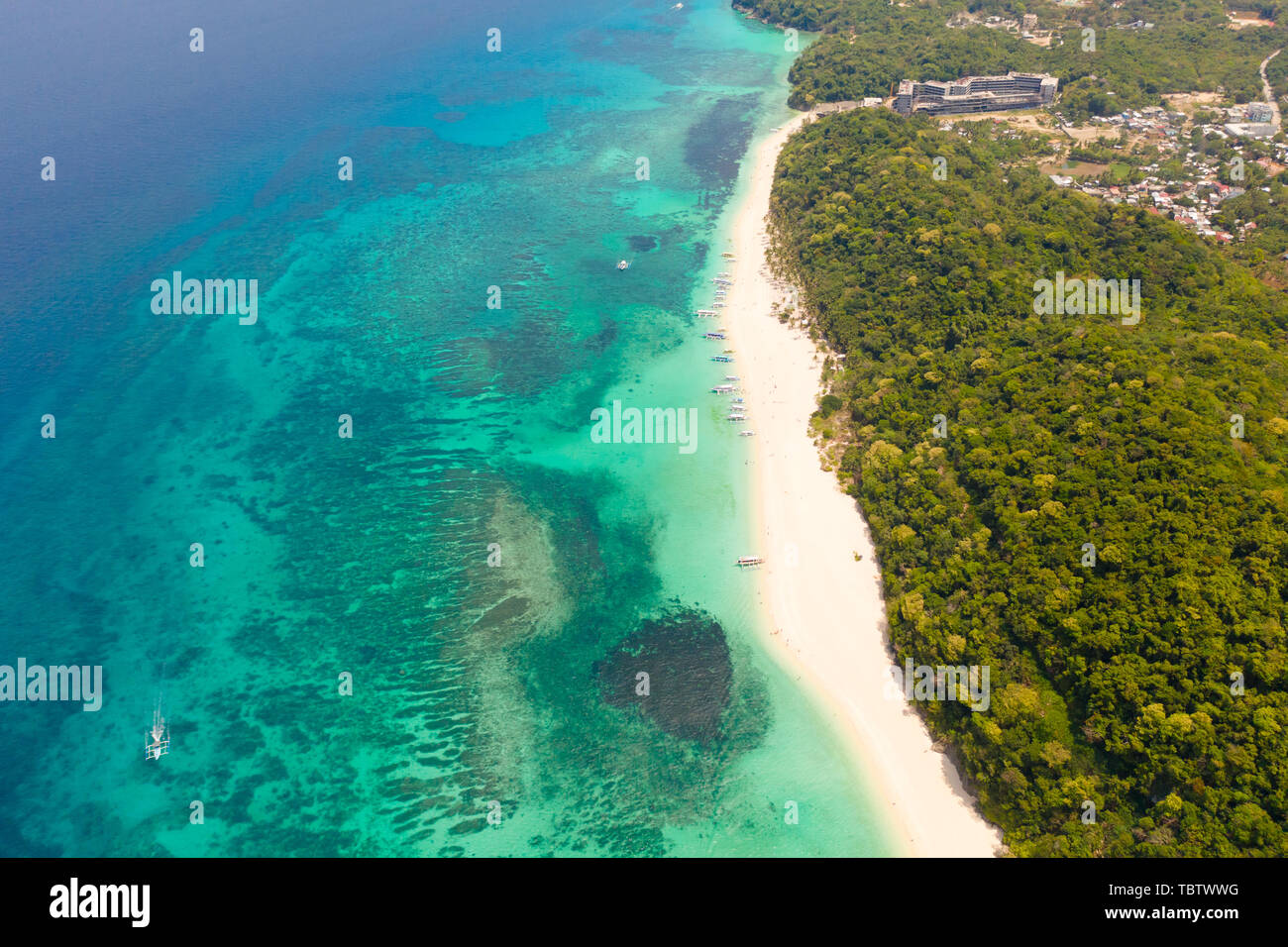 Puka Shell Beach. Wide tropical beach with white sand. Beautiful white ...