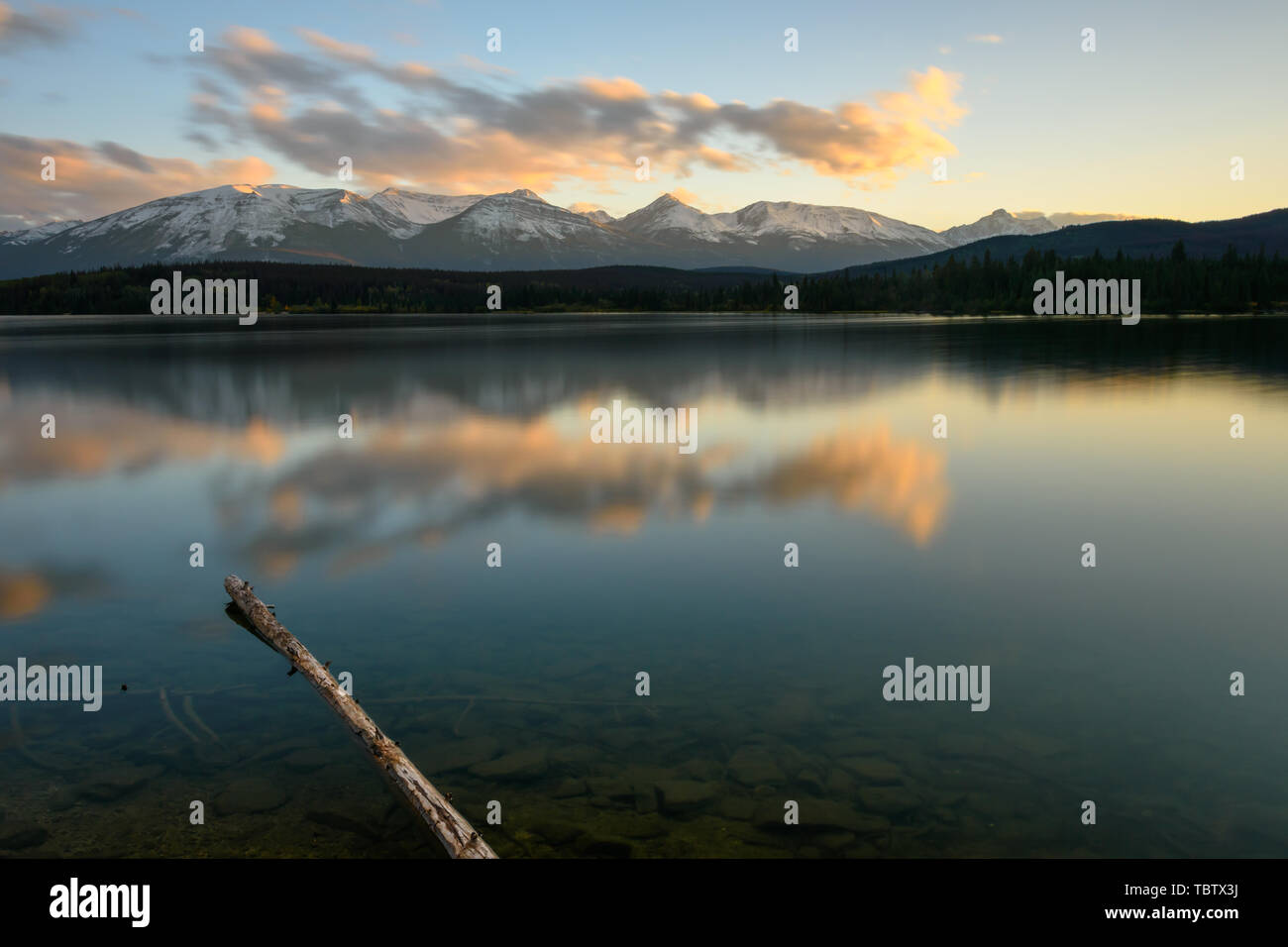 Spring scenic reflection pyramid hi-res stock photography and images ...
