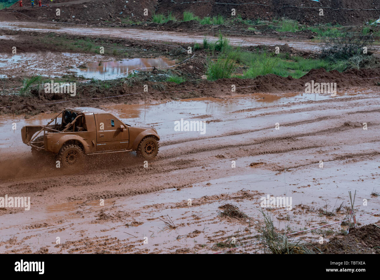 Land Cruiser Outdoor Car Cross Country Competition Stock Photo - Alamy